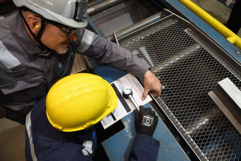 WINOA is an expert in surface cleanliness operations